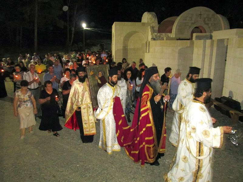 Ιδιωτική Οδός: Ο ΡΩΣΟΣ ΑΓΙΟΓΡΑΦΟΣ ΑΡΧΙΜ. ΑΜΒΡΟΣΙΟΣ ΧΤΙΖΕΙ ΤΟΝ ΠΡΩΤΟ ΝΑΟ ...